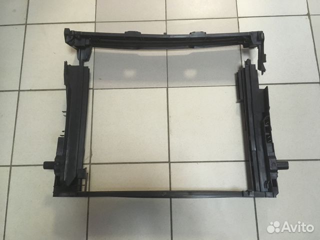 Рамка кассеты радиатора 2.8 бензин бмв ф10 BMW 5 купить в Москве ...